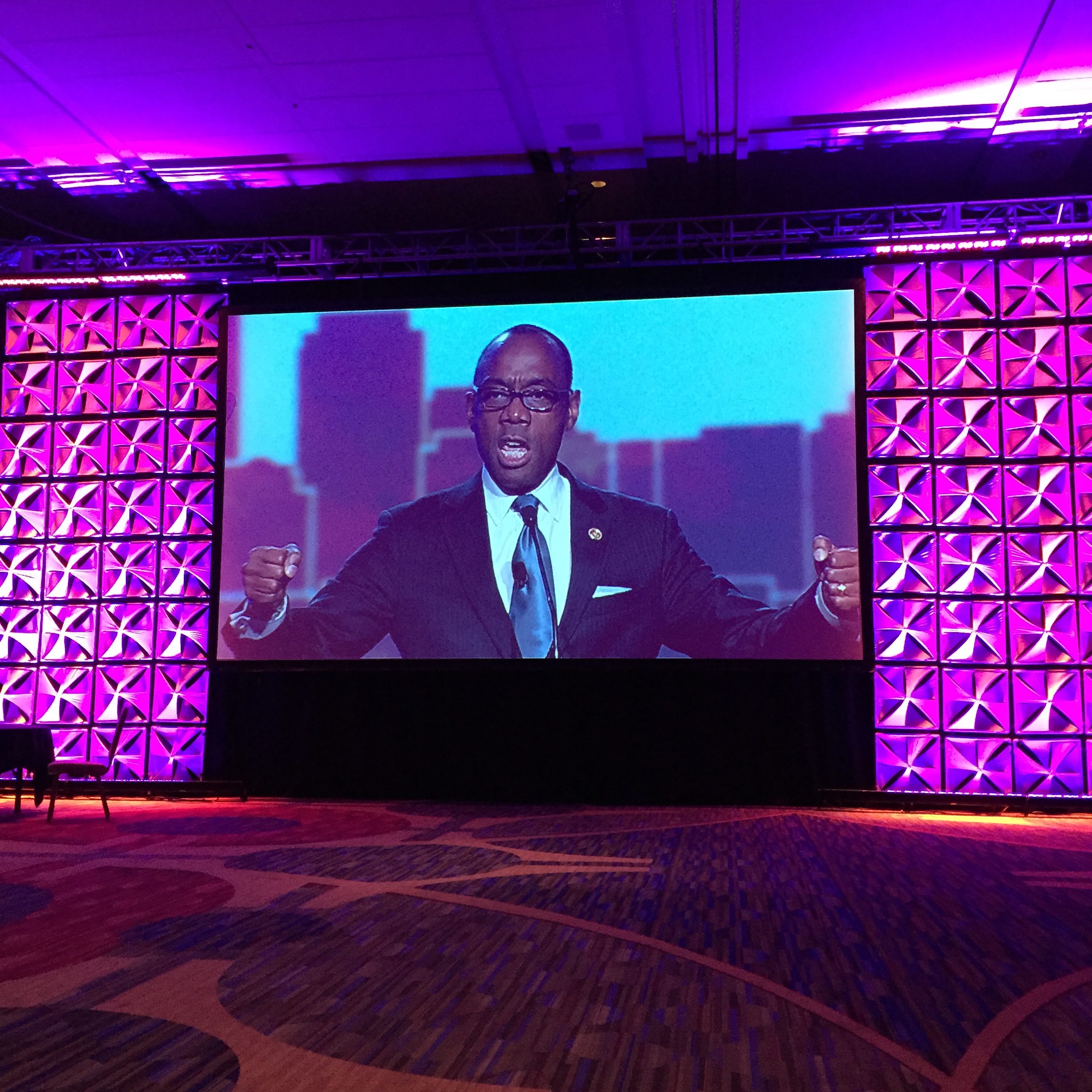 Philanthro_Meme: | (n) philanthropic ideas moving, evolving, adapting ...